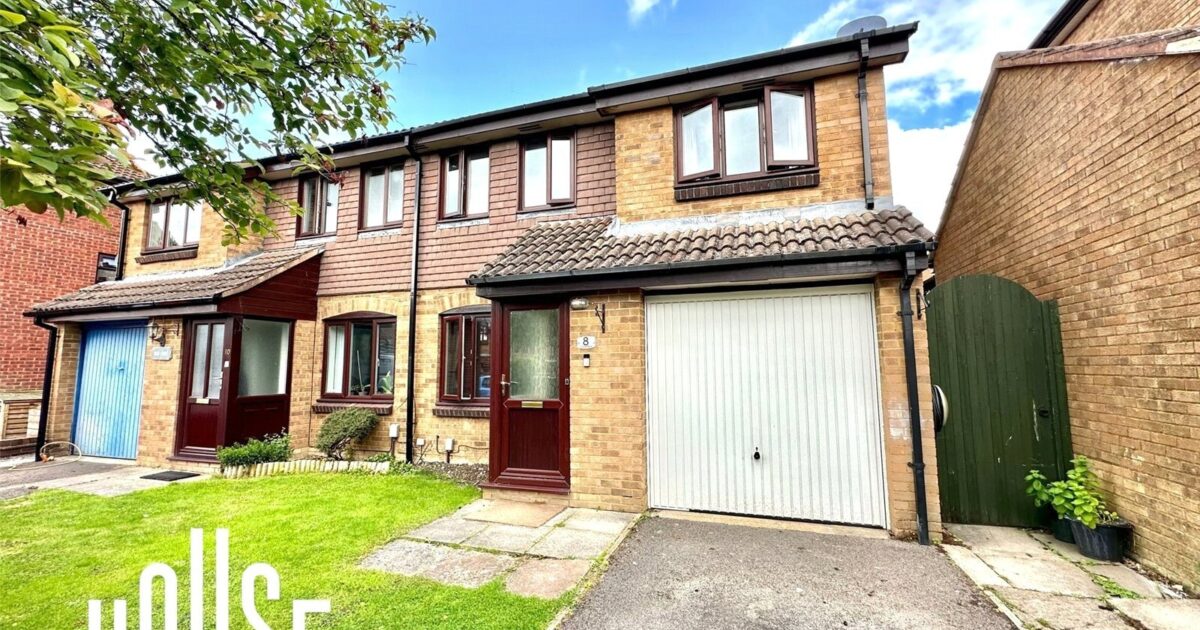 HOUSE – Camton Road, Middleleaze, Swindon