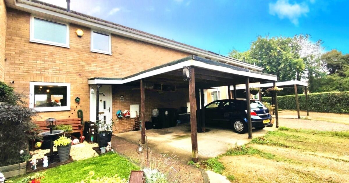 HOUSE – Bellver, Toothill, Swindon