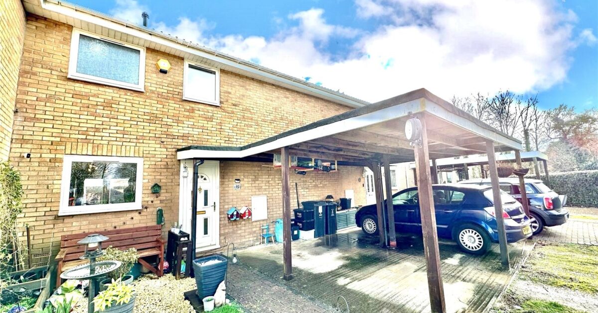 HOUSE – Bellver, Toothill, Swindon