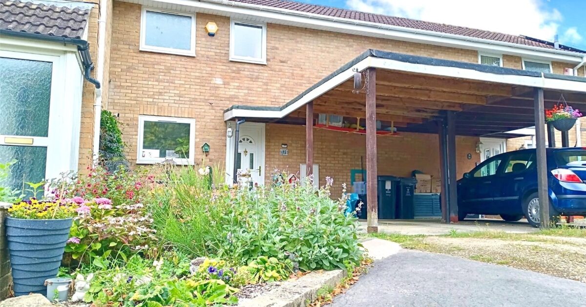 HOUSE – Bellver, Toothill, Swindon