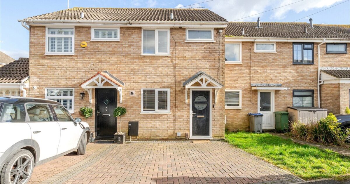 HOUSE – Coleridge Close, Royal Wootton Bassett, Swindon