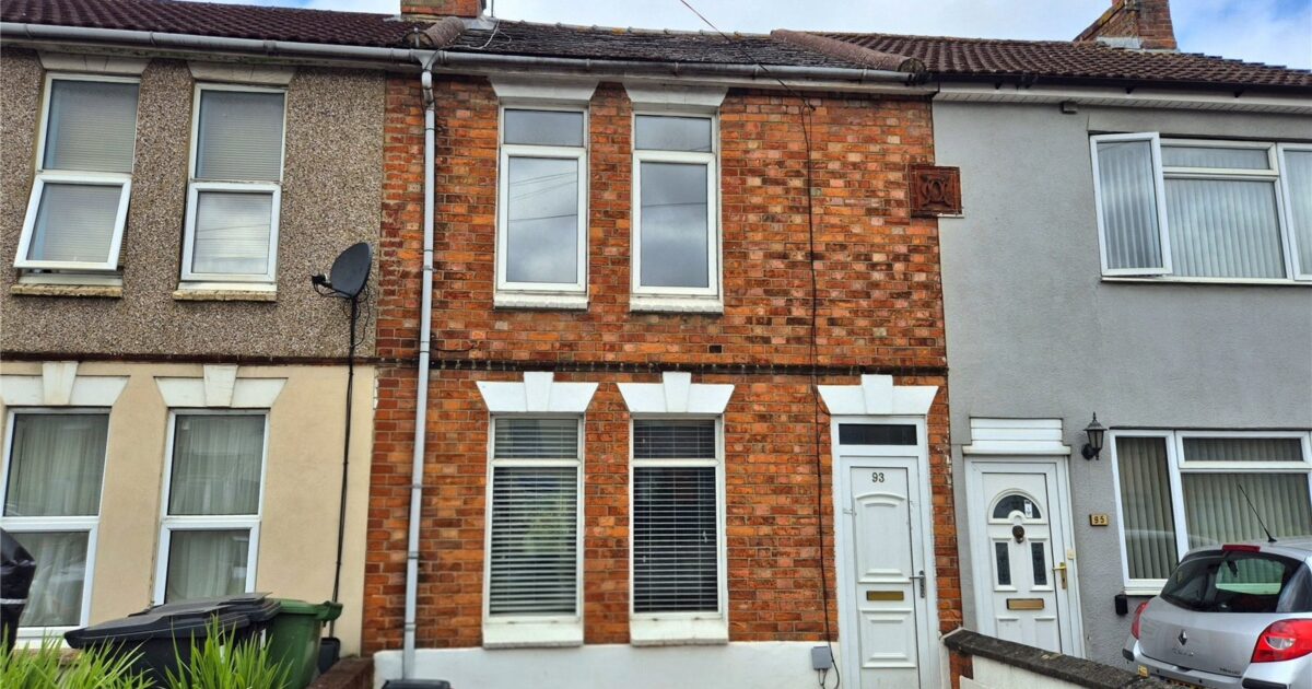 HOUSE – Cheney Manor Road, Swindon