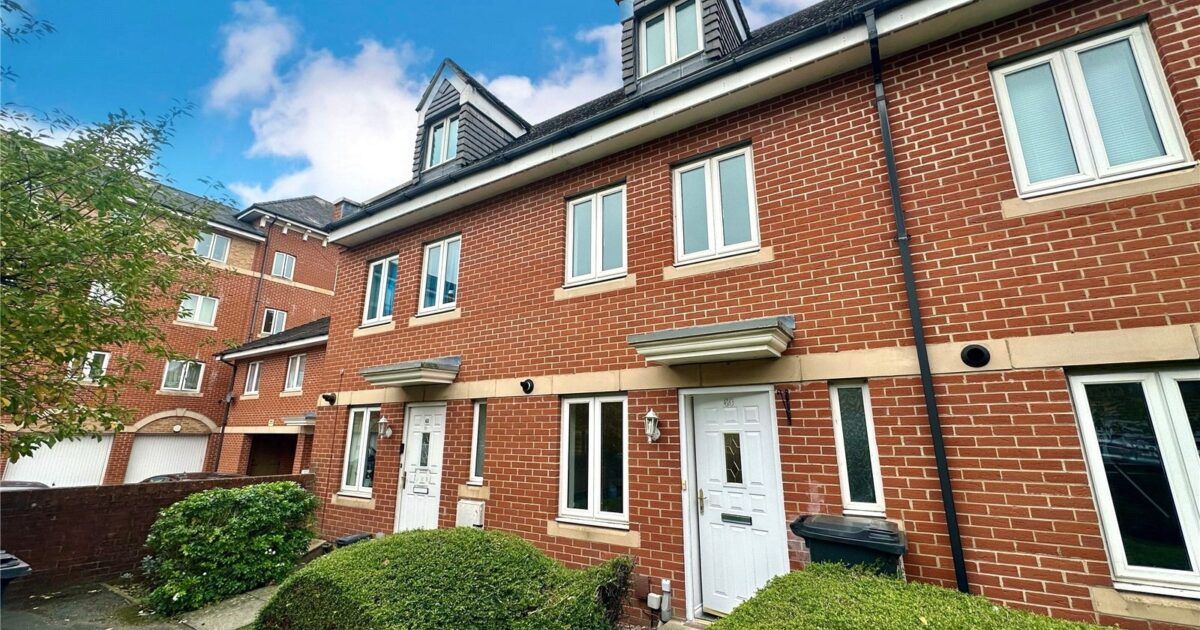 HOUSE – Saltash Road, Churchward, Swindon